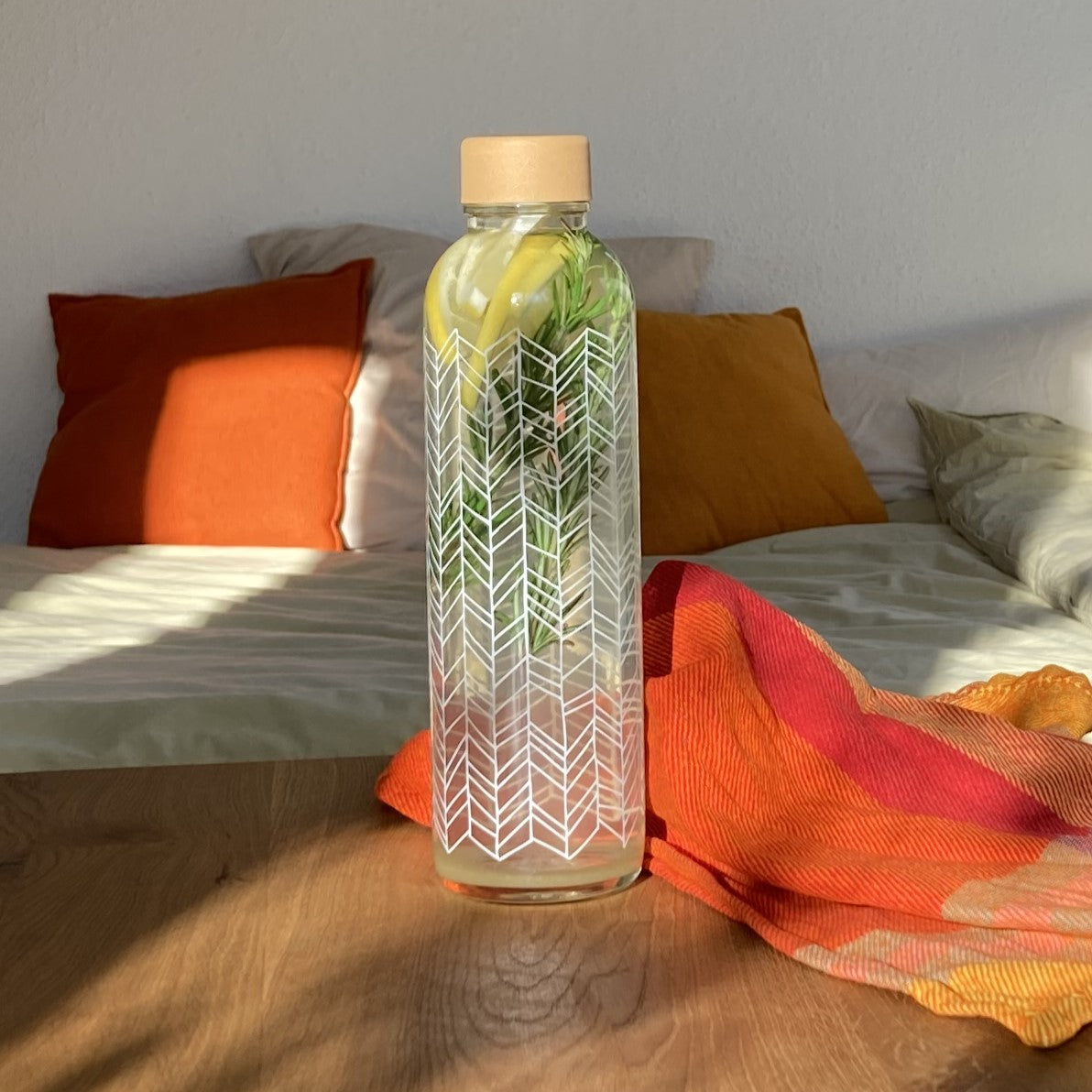 STRUCTURE OF LIFE | CARRY Bottles | Trinkflaschen aus Glas